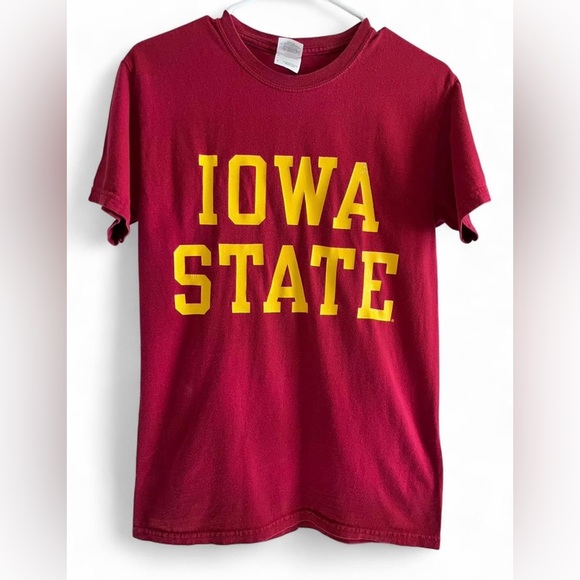 Gildan | Shirts | Iowa State Red Short Sleeve Tshirt S College Sports ...